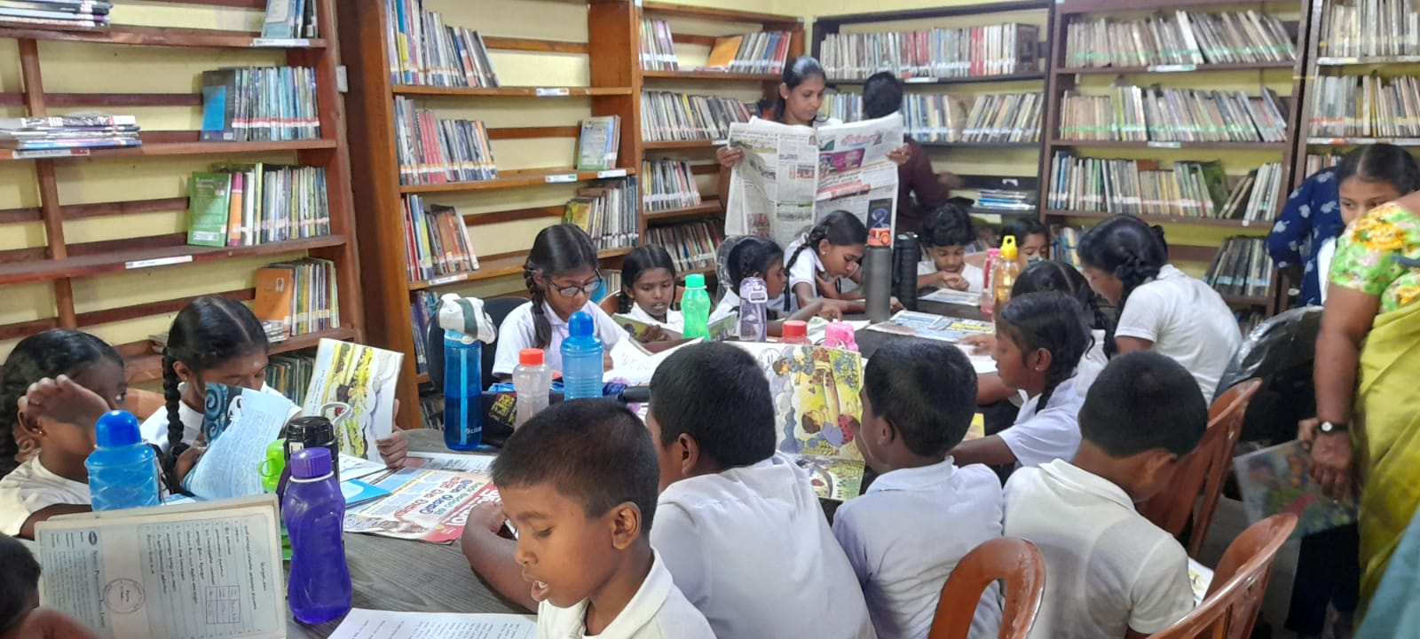 Puwakpitiya Library